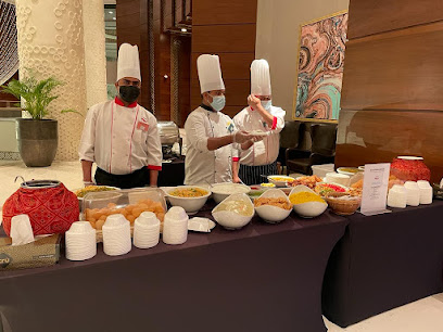 The 16 Best Pani Puri in Dubai | MyDubaiBest